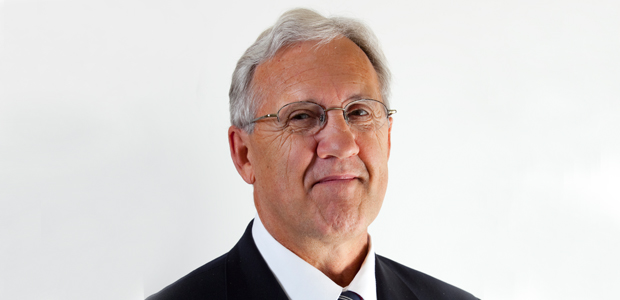 Michel Perron reçoit la médaille Georges-Henri-Lévesque – UQAC